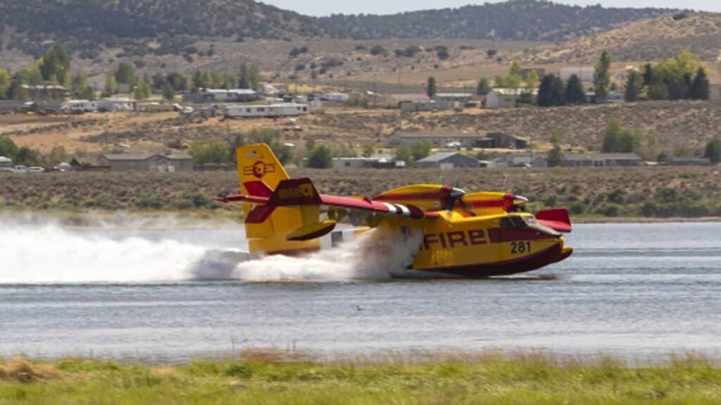 Aerial Firefighters - De Havilland Canada